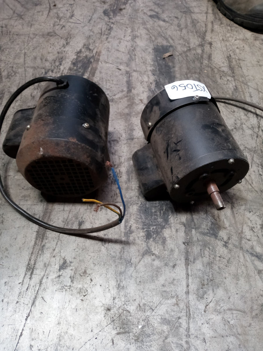 ELECTRIC MOTOR 240 VOLT 14MM SHAFT Qty of 2 – TWM Clearance Centre